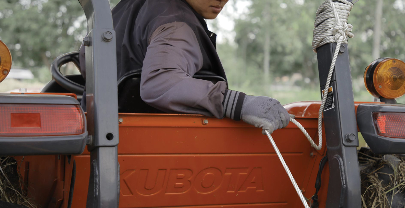 เครื่องอัดฟางรุ่น HB136 - สยามคูโบต้าคอร์ปอเรชั่น ผู้ผลิตแทรกเตอร์คูโบต้า